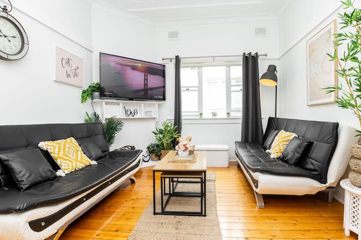 Bondi Beach Spacious Apt Perfect Location+parking. - Bondi Beach