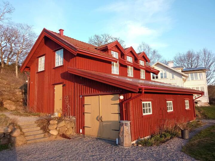 Vindsvåning I Eget Hus. - Ljungskile