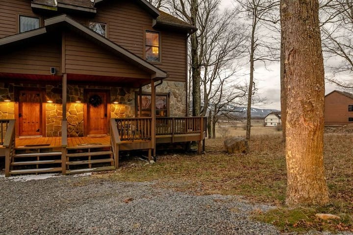 Mira's Mountain Getaway - Canaan Valley, WV