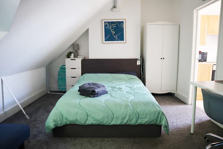 A Self-contained Apartment In The Heart Of Reading - Reading