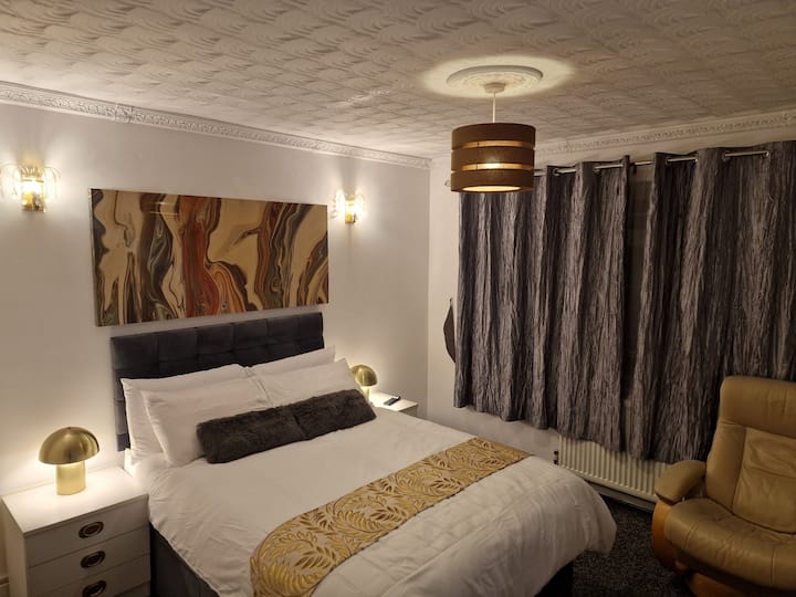 Serenity Suite R1 -Steyn Guest Lodge - High Wycombe