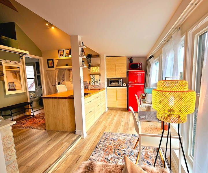 Heart Of Via Italia's Bright Studio- Long-stay - Windsor