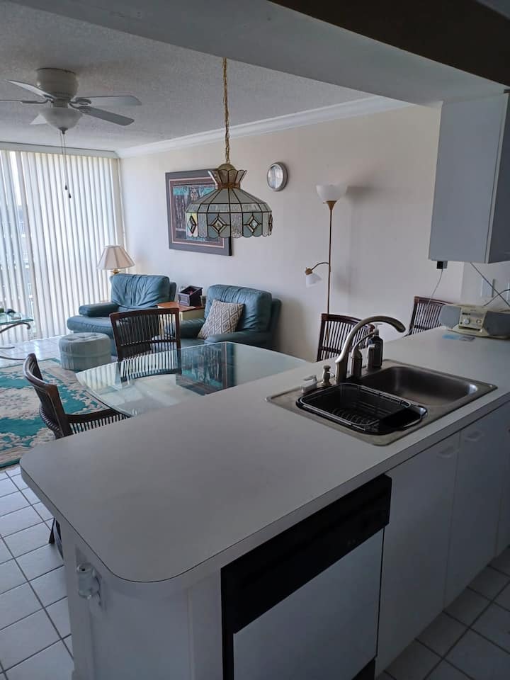 Lovely Property Near Golf Course - Bradenton, FL