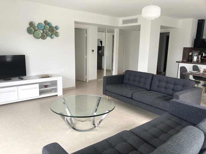 App 2 Ch, Emplacement Top, Vue, Box Fermé, Calme - La Ciotat