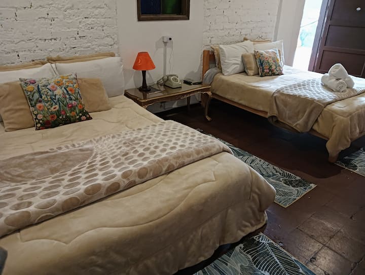 Duerme En Una Cocina Antigua - Bogotà