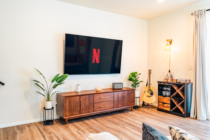 Spacious Home/ 2-car Garage/ Cruise Terminal - Los Angeles, CA