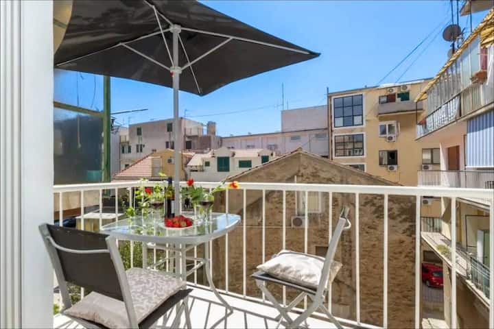 Apt. Preska - Near Oldtown, Beach & Ferry Terminal - Split