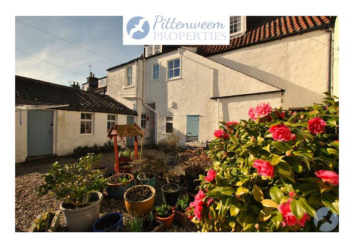 The Old Surgery, Crail- Welcoming Apartment - Crail