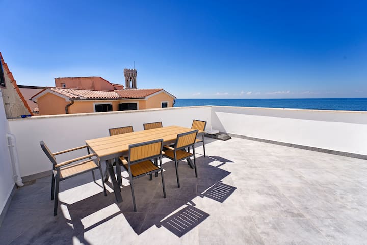 Renov. Punta Piran App Boasting A Sea-view Terrace - Piran