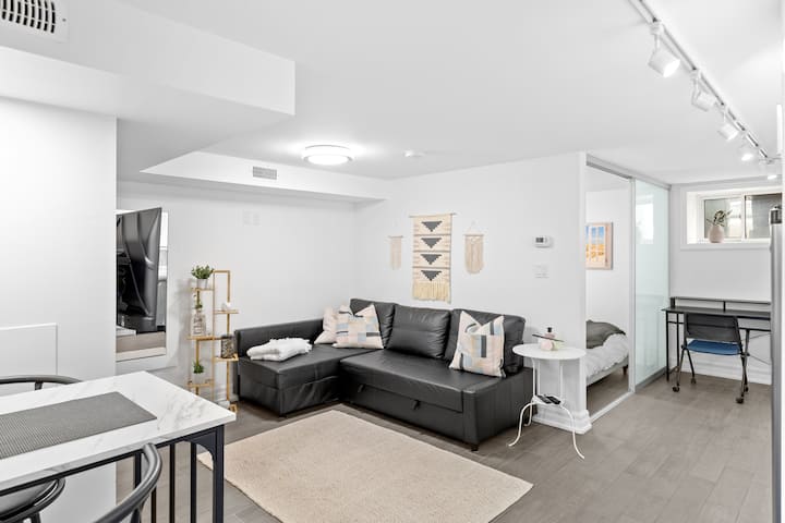 Ossington 1 Bedroom Apartment - Toronto