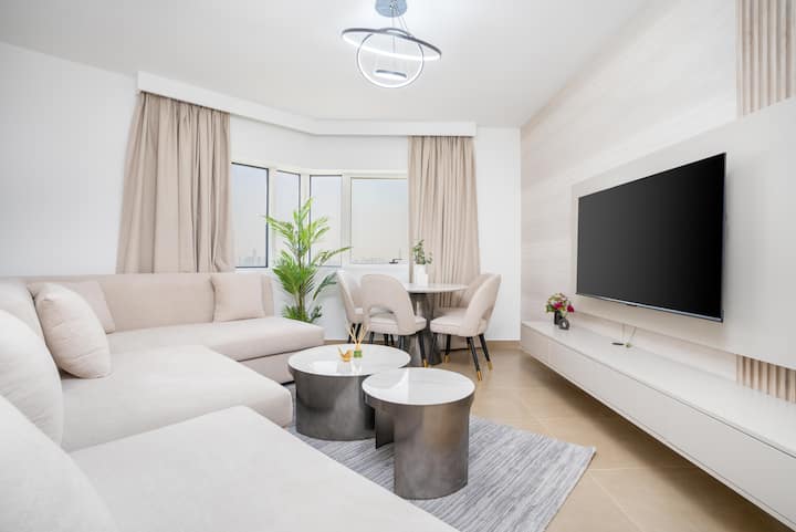 Luxury 1br In Jlt | Lake View, Pool, Near Metro - Dubaï Marina