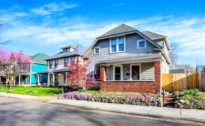 Walk To Lucas Oil & Downtown W/ Hot Tub Sleeps 8 - Indianapolis, IN