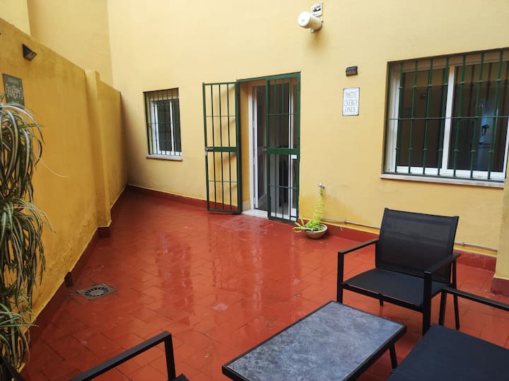 Casa Santa Ana. Patio Privado - Camas