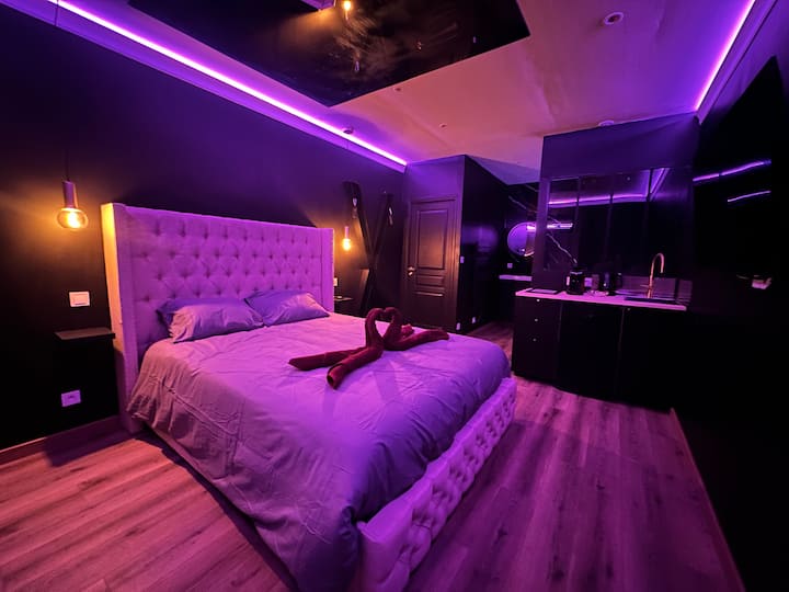 Dark Room - Suite De Luxe Love Room - Blois
