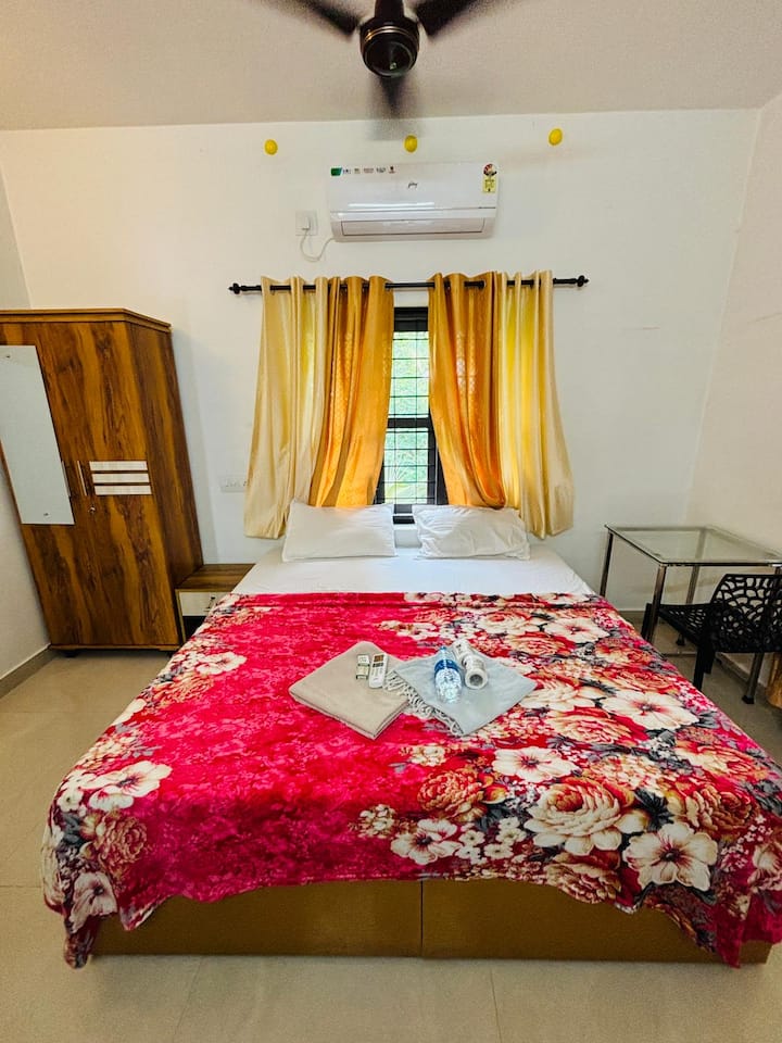 Paddy N Canal Homestay - Aleppey