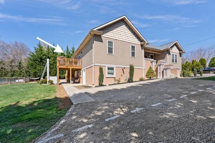 2 Mbrs, Full Kitchen, Elevator, 2 Mi To Downtown - Asheville, NC