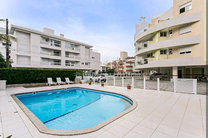 Apto 350 Metros Da Praia Dos Ingleses Com Piscina - Florianópolis