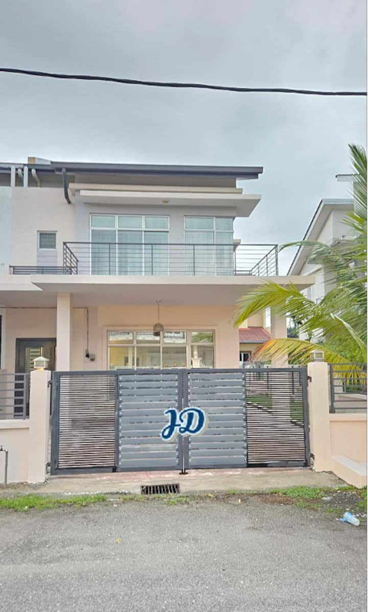 Jd Homestay @ Bandar Saujana Putra Semi D | 5r3b - 仁嘉隆