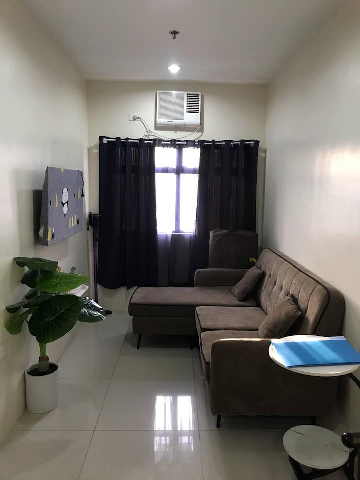 The Midpoint Residences - A Cozy, Modern Space! - Cebu City
