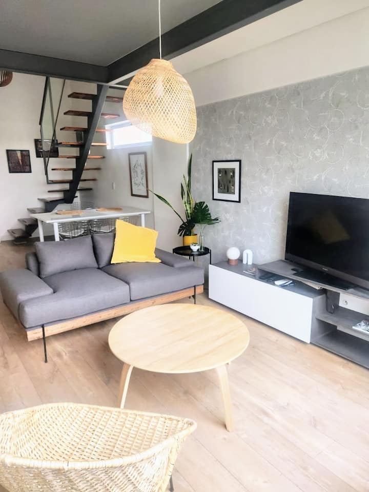 Soak In The Sunlight In A Chic Loft In Palermo Hollywood - Buenos Aires