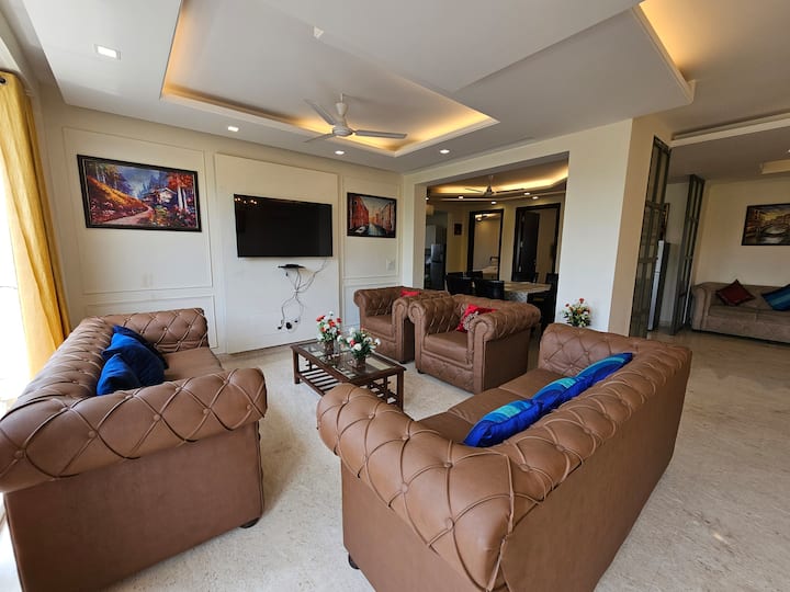 Sts: Large Luxury 4bhk East-of-kailash Near Apollo - New Delhi