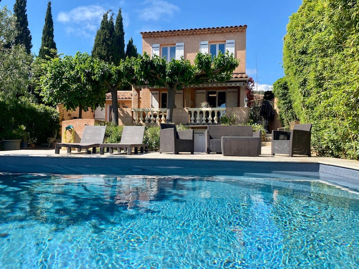 Maison Familiale Bandol - Piscine – 4 Chambres - Bandol