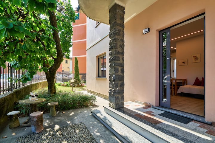 Casa Di Angelo, Parcheggio Privato, Oasi A Como! - Como