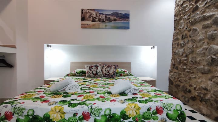 Vitrani’s House Apartment Cefalù - Cefalú