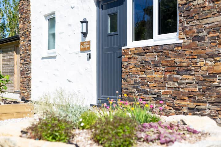Stylish Cornish Barn. Parking & Countryside Views - Penryn