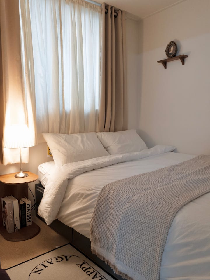 3월할인이벤트#성수#도보7분#리모델링#건대입구#뚝섬#ddp#명동서울여행#빔프로젝트 - Séoul