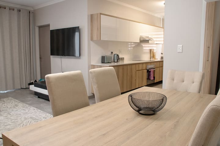 20 Elizabeth Place-waterfall, Power Back-up & Wifi - Midrand