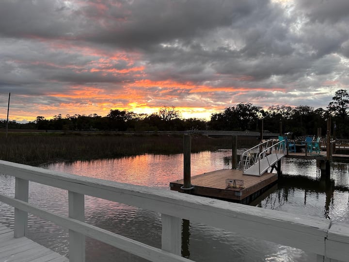 Private Dock + Stunning Views | Near Tybee & Sav - Skidaway Island, GA