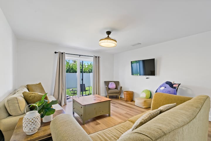 Charming 2bd Near Ft. Myers Beach - Fort Myers Beach, FL