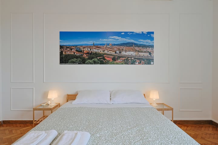 Michelangelo Room - Florence