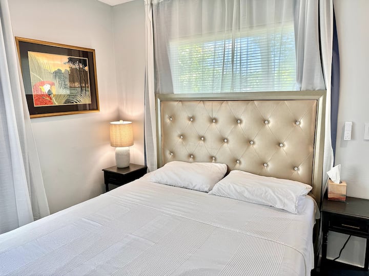 Getaway Cozy Studio #2w/ Heated Pool - Pompano Beach, FL