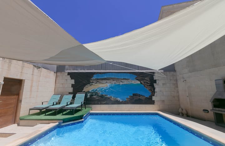 Hollies -Double Room - Malta