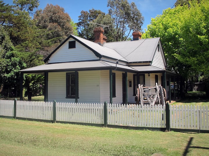 Lynden Cottage - Built 1884 In The Heart Of Town - Trentham