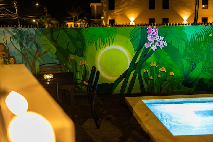 Central 10 Min Walk To Mambo Beach - 2 Br & 2 Bath - Curaçao