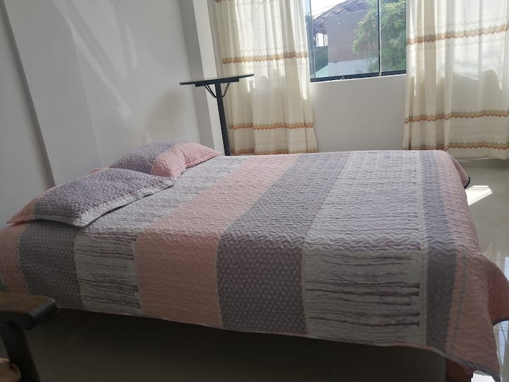 Habitación Amplia. - Ilo
