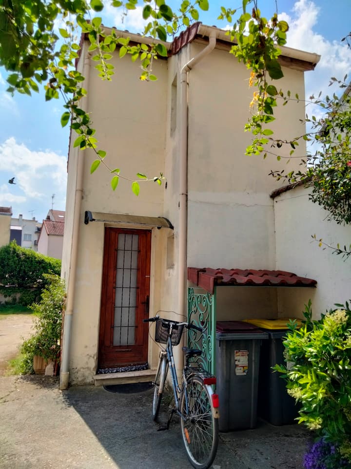Maisonnette Entière Atypique, Agréable Et Cosy - Alfortville