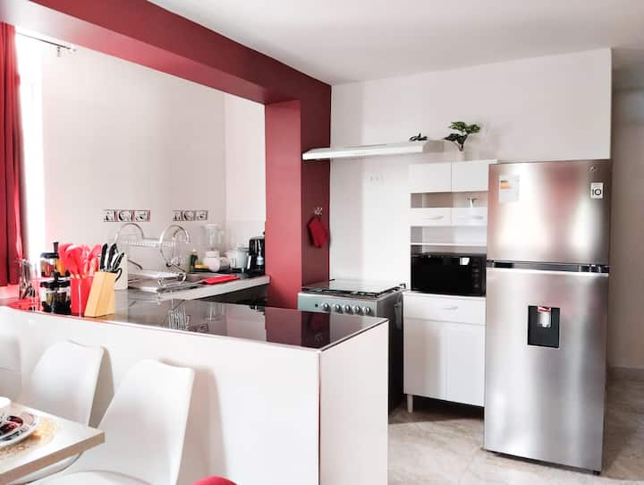 Departamento Céntrico De Estreno Con Cochera - Trujillo, Peru