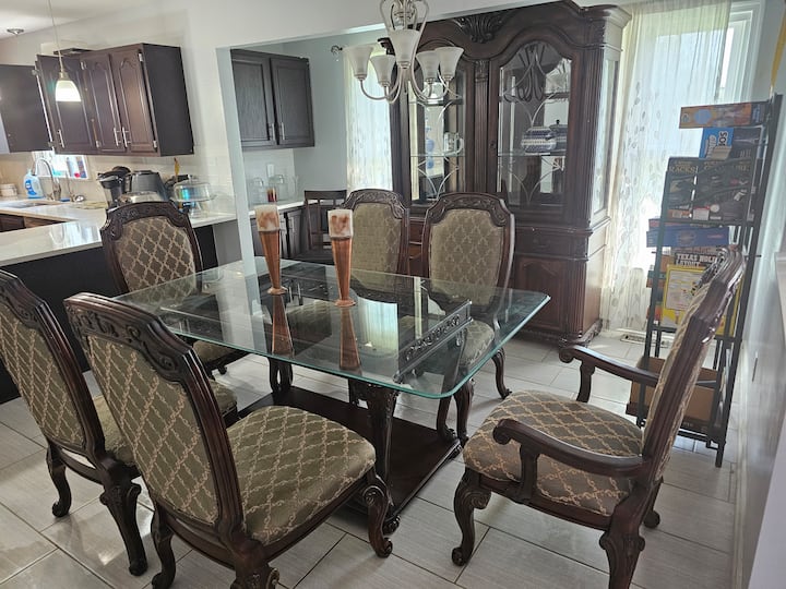 Pool Table * Wifi * Fireplace * Mins To Hospitals - Fredericksburg, VA