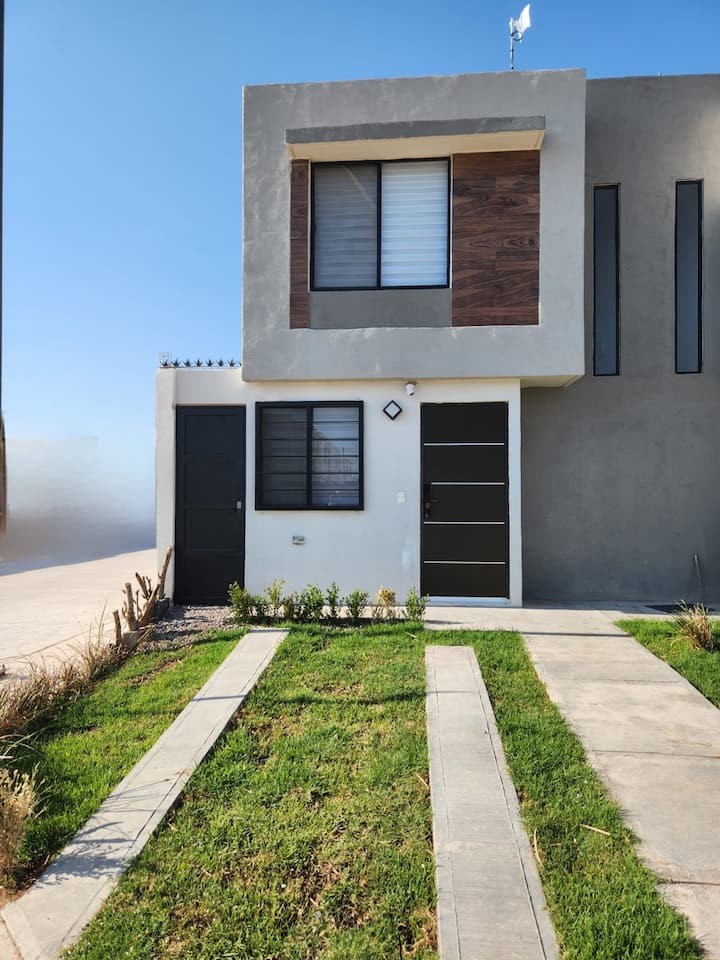 Residence In Industrial Area - San Luis Potosí