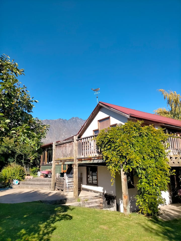 A Room In Sunny Frankton - Queenstown