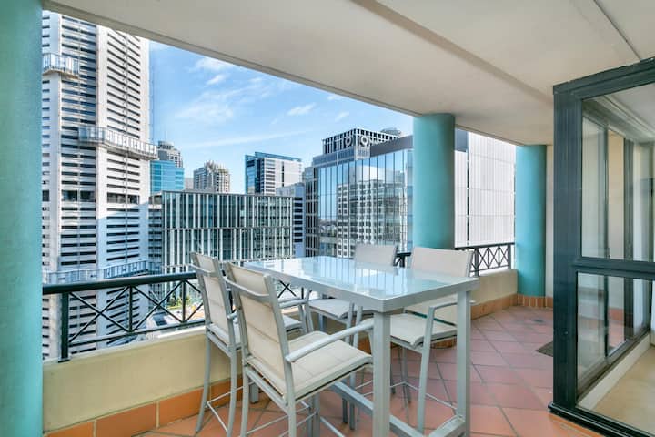 Cbd Tranquil Oasis: Rooftop Pool, Jacuzzi & Gym - Manly