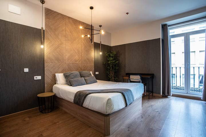 Estudio Doble Con Balcón - Madrid