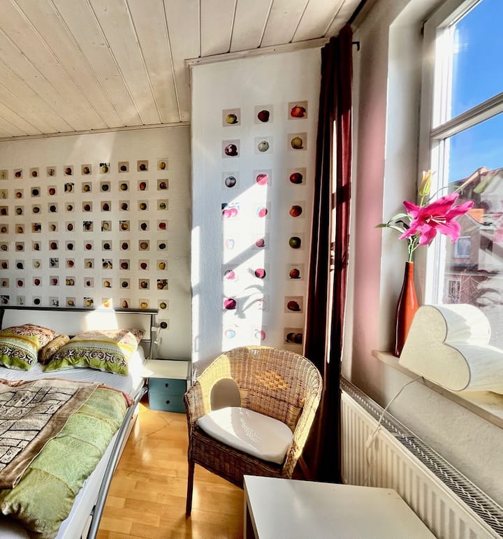 "Apple Room" In Quiet Garden City Flat, 5" To Cs - Augsburg