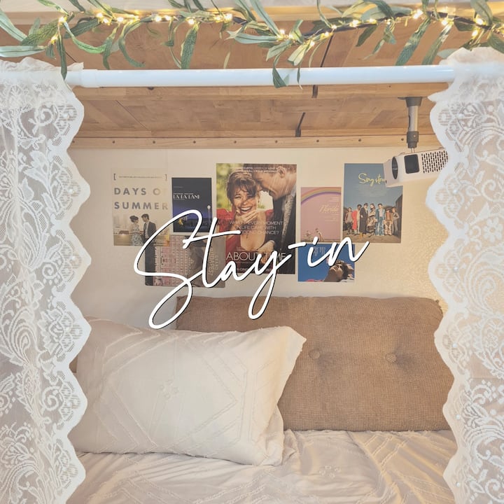 #머물고싶은 숙소 #Stay-in #레트로감성 #벙커영화관 #낙성대역&샤로수길 도보10분 - 석수2동