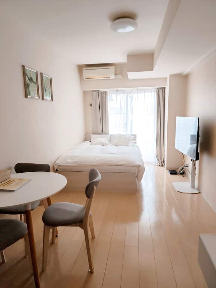 Coconehouse Double Room - Osaka, Japan