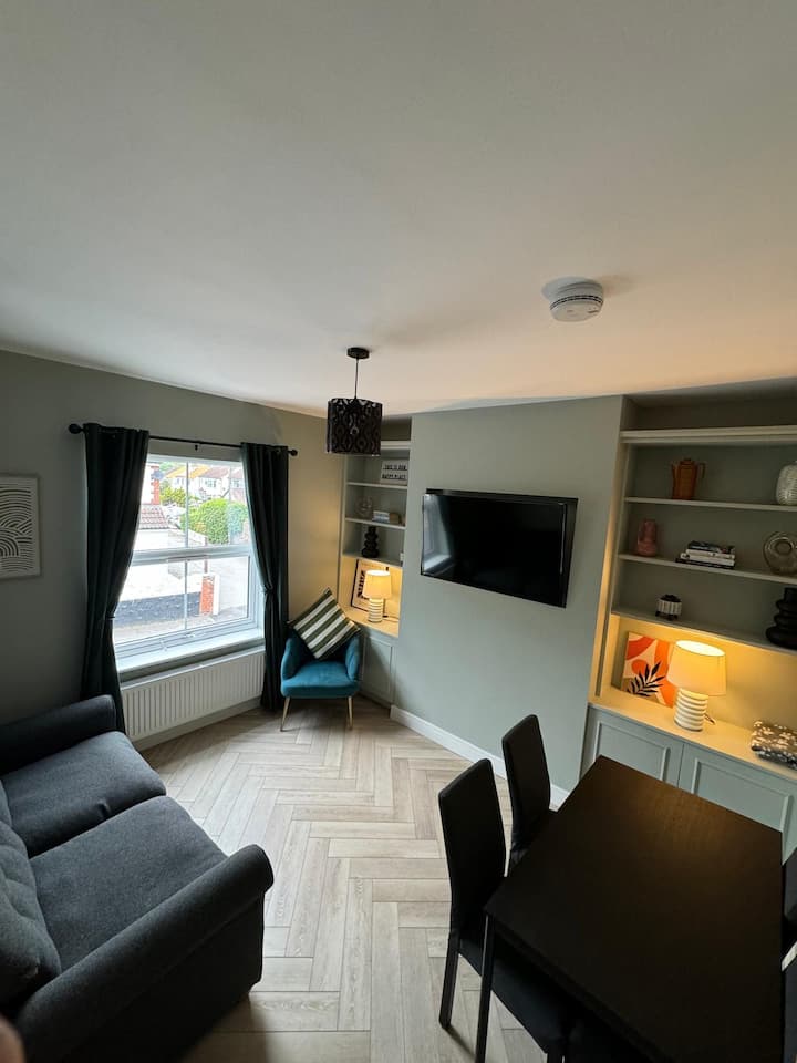 Bronte Cottage - Central, 10 Mins From Beach - Hornsea